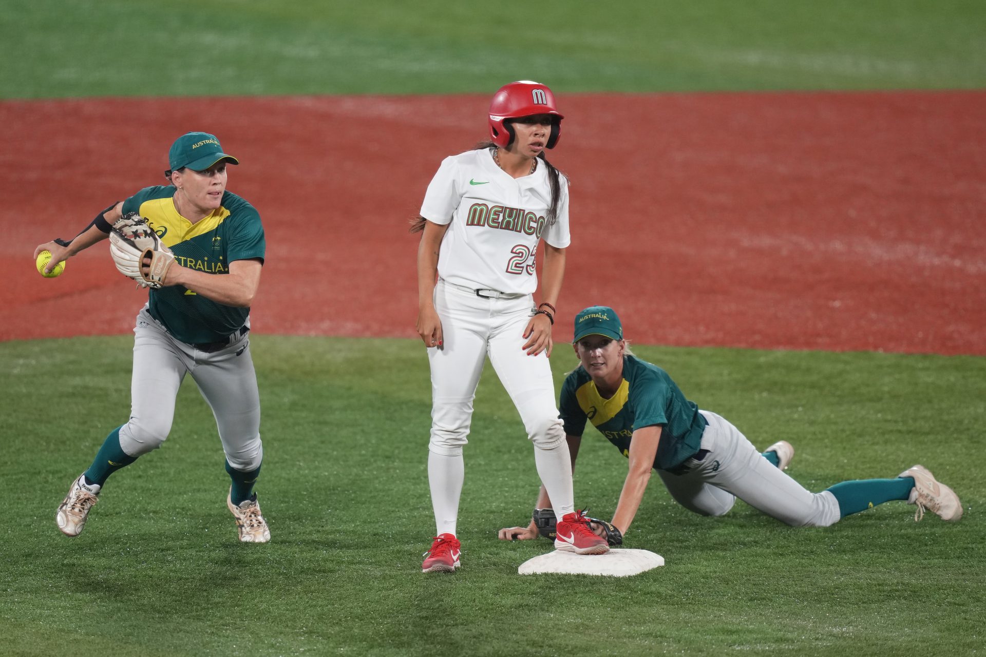 USA softball women’s national team returns to Australia for first time in 25 years - Redland ...